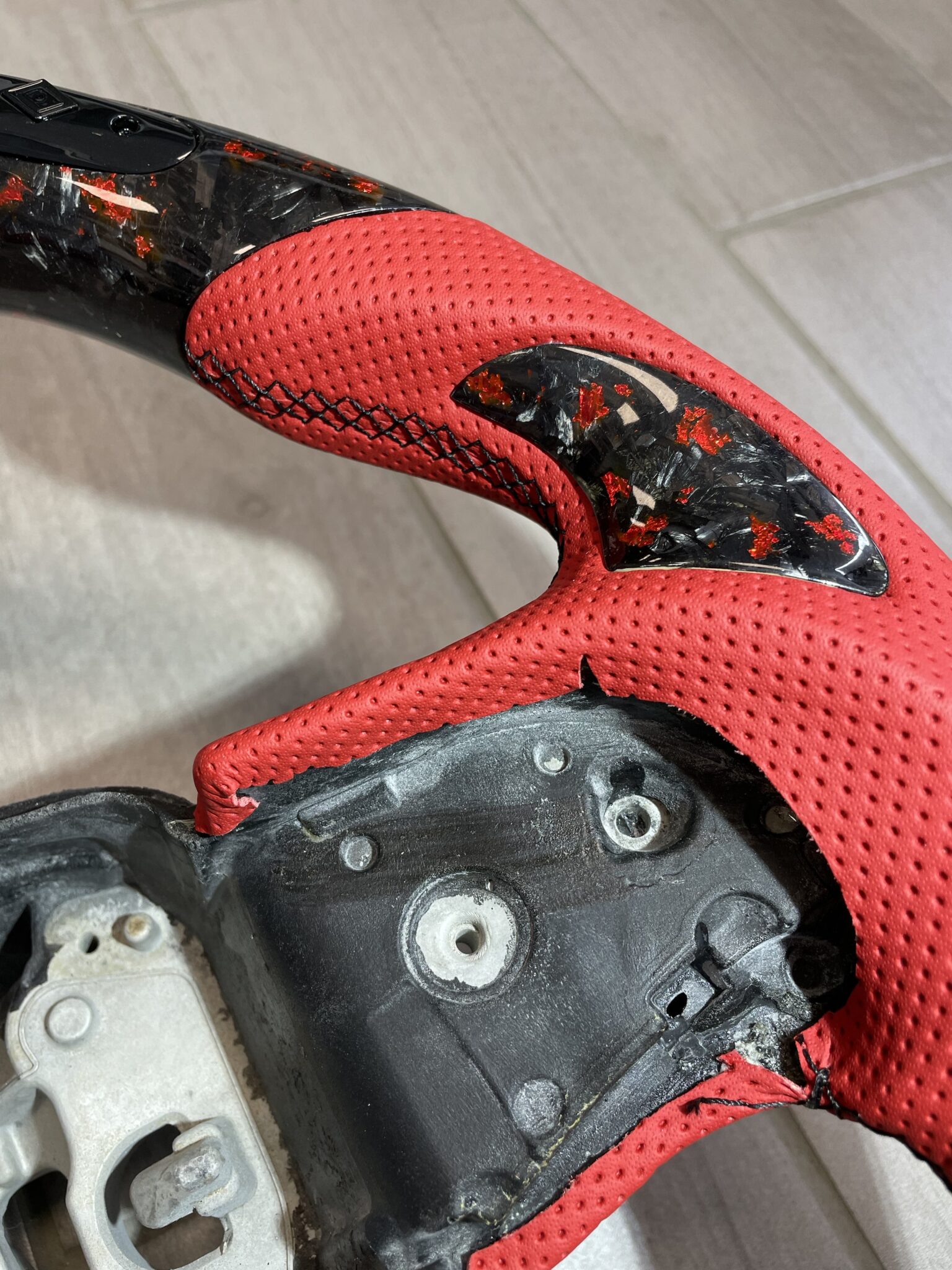 Forged carbon Red leather red flakes LED RPM steering wheel - Pep11Customz