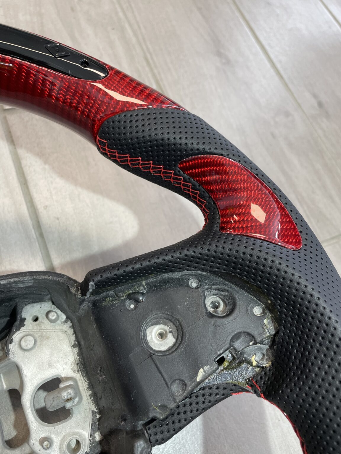 Red carbon LED RPM steering wheel - Pep11Customz