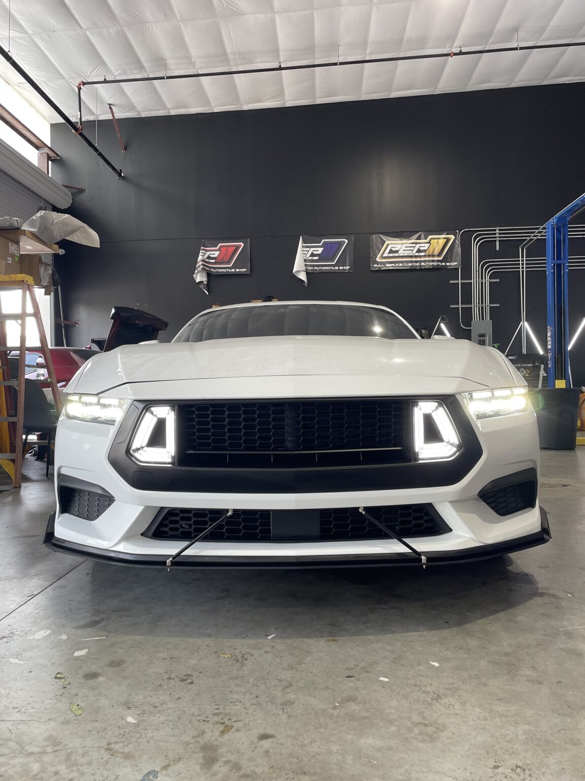 Mustang 2024 PEP11 LIP SPLITTER - Pep11Customz