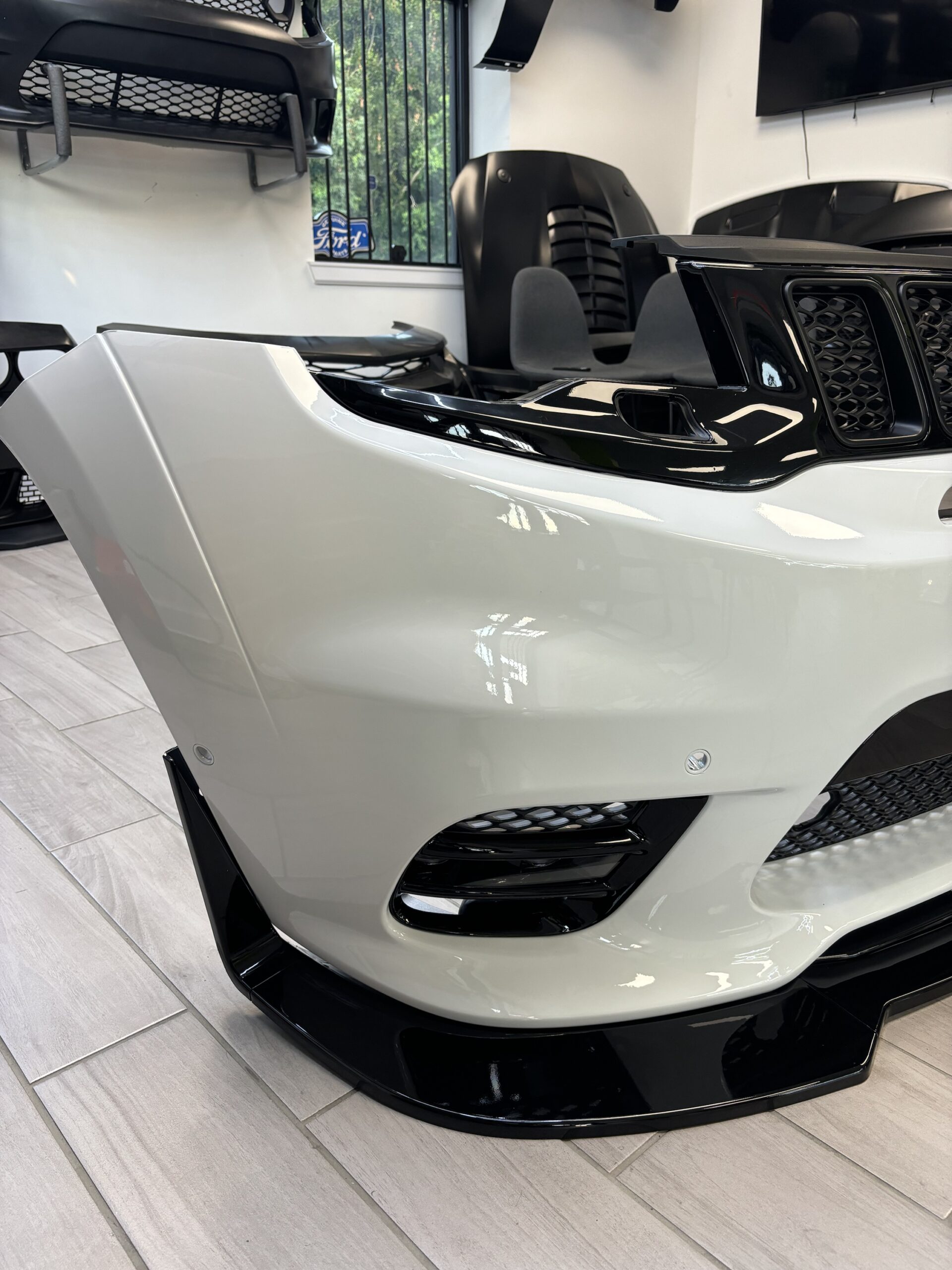 Jeep Trackhawk V2 hellcat Front Lip - Pep11Customz